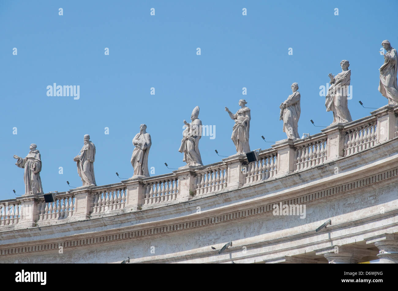 Vatican, Statues on Colonnade of Saint Peter's Square Stock Photo - Alamy