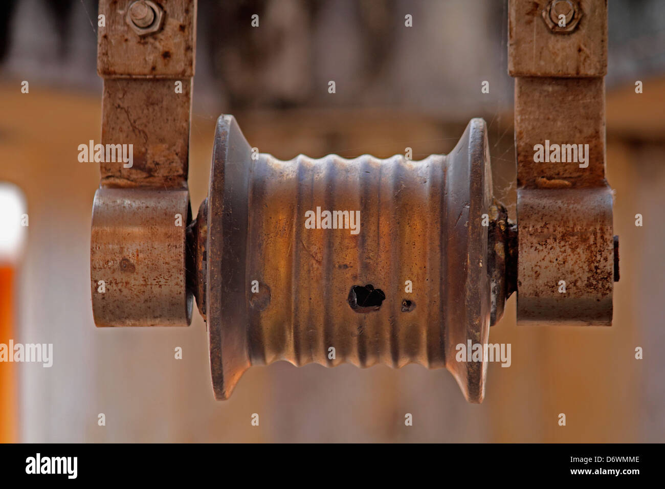 Water well pulley hi-res stock photography and images - Alamy