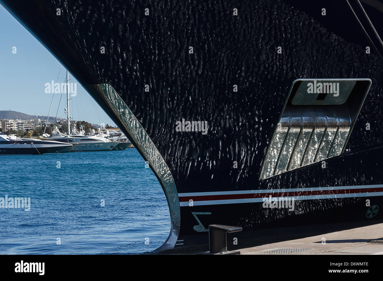 Cruise ship anchor hi-res stock photography and images - Alamy