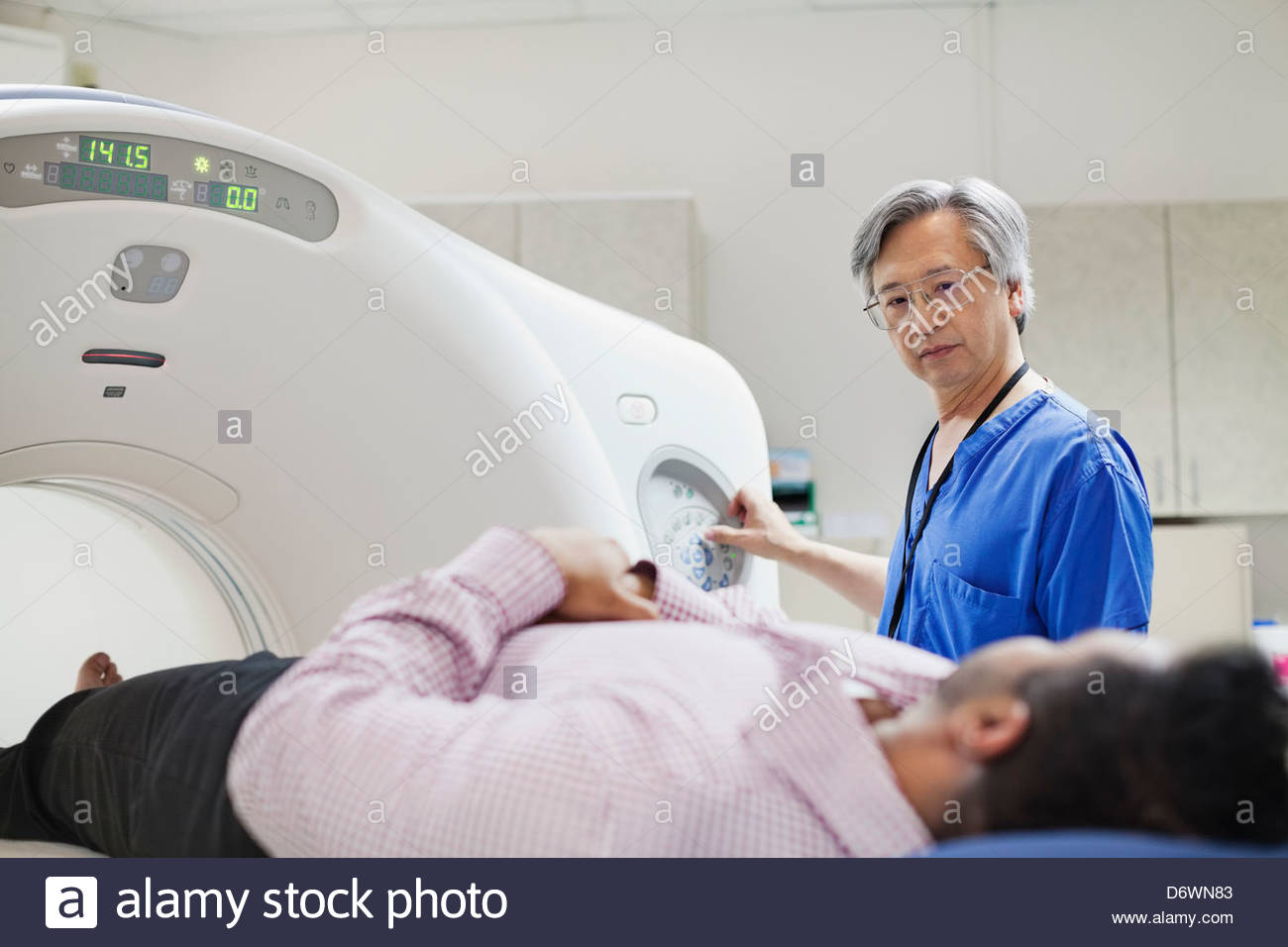 Ct room hi-res stock photography and images - Alamy