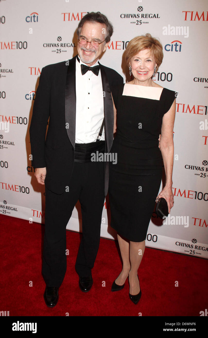 New York, USA. 23rd April, 2013. GARRY TRUDEAU and JANE PAULEY attend ...