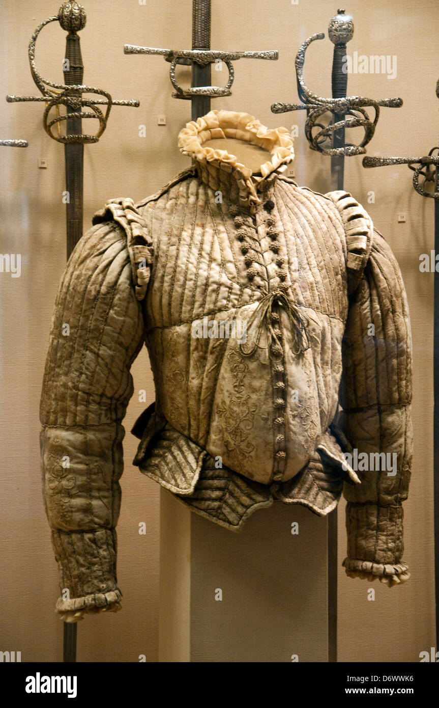 A Fencing Doublet in the Metropolitan Museum of Art, (Met) New York ...