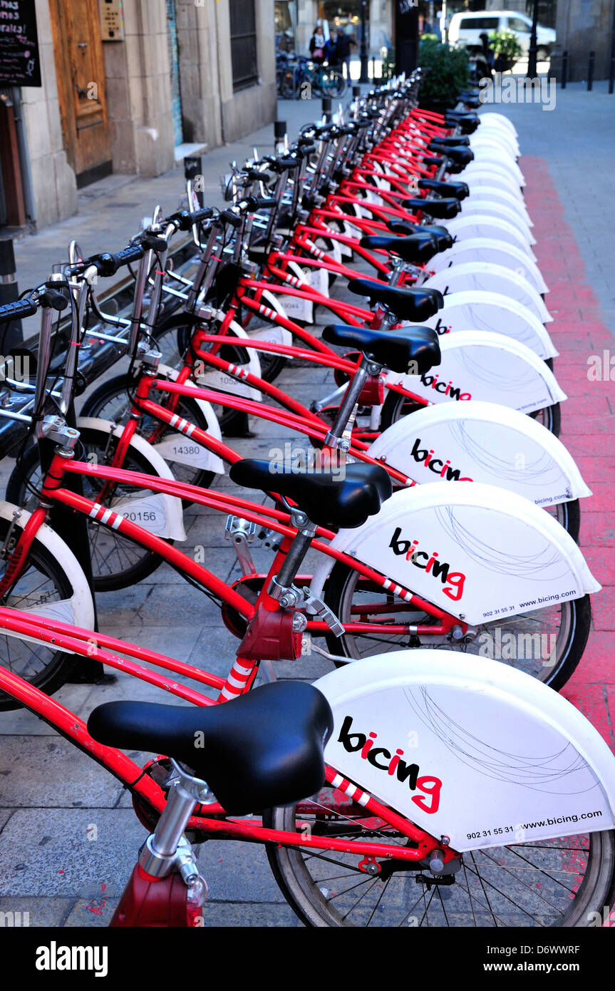 Bicing system public transport hi-res stock photography and images - Alamy