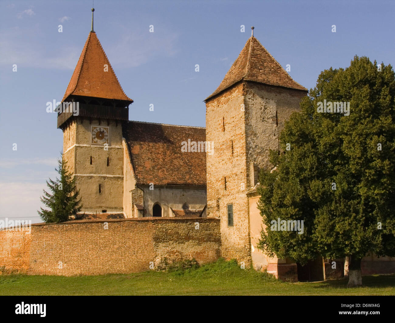 Traditional romanian churches hi-res stock photography and images - Alamy