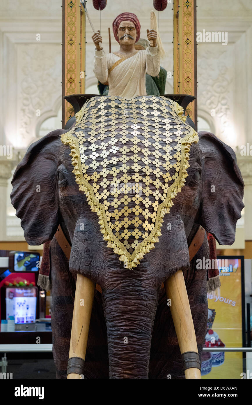 India court with elephant statue at Ibn Battuta shopping mall in Dubai ...