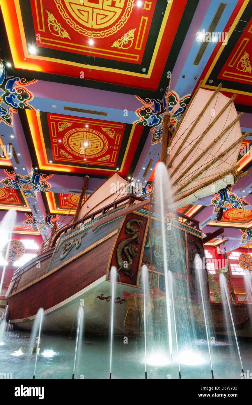 Replica ship at China Court in Ibn Battuta shopping mall in Dubai ...