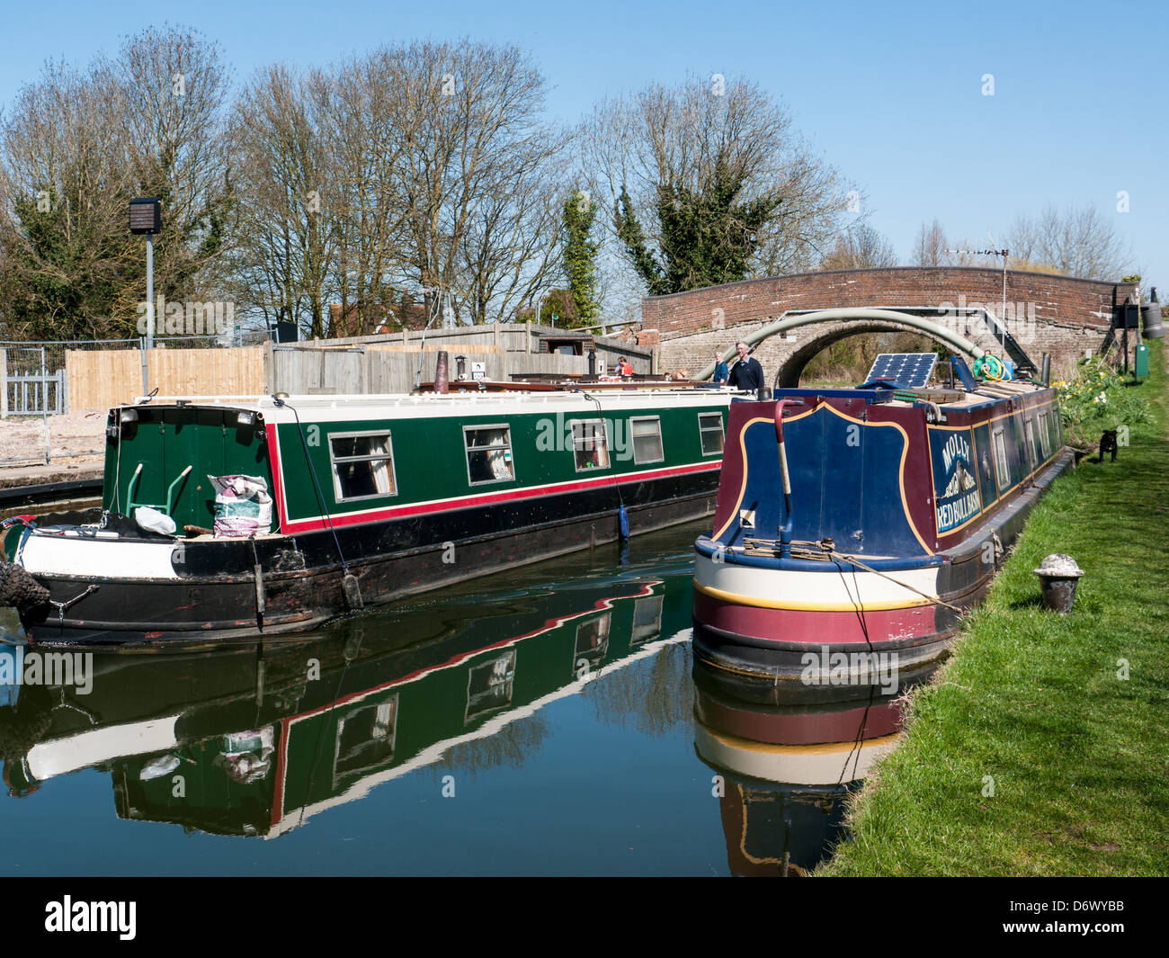 Narrow boats and bridge on the Union Canal at Marsworth, Aylesbury ...