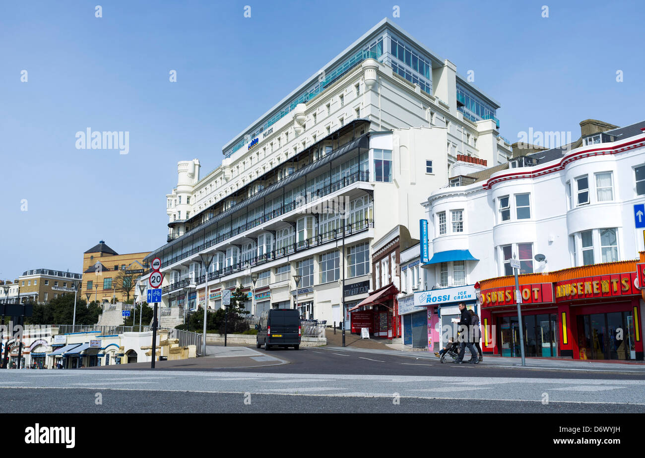 Seafront historic buildings hi-res stock photography and images - Alamy