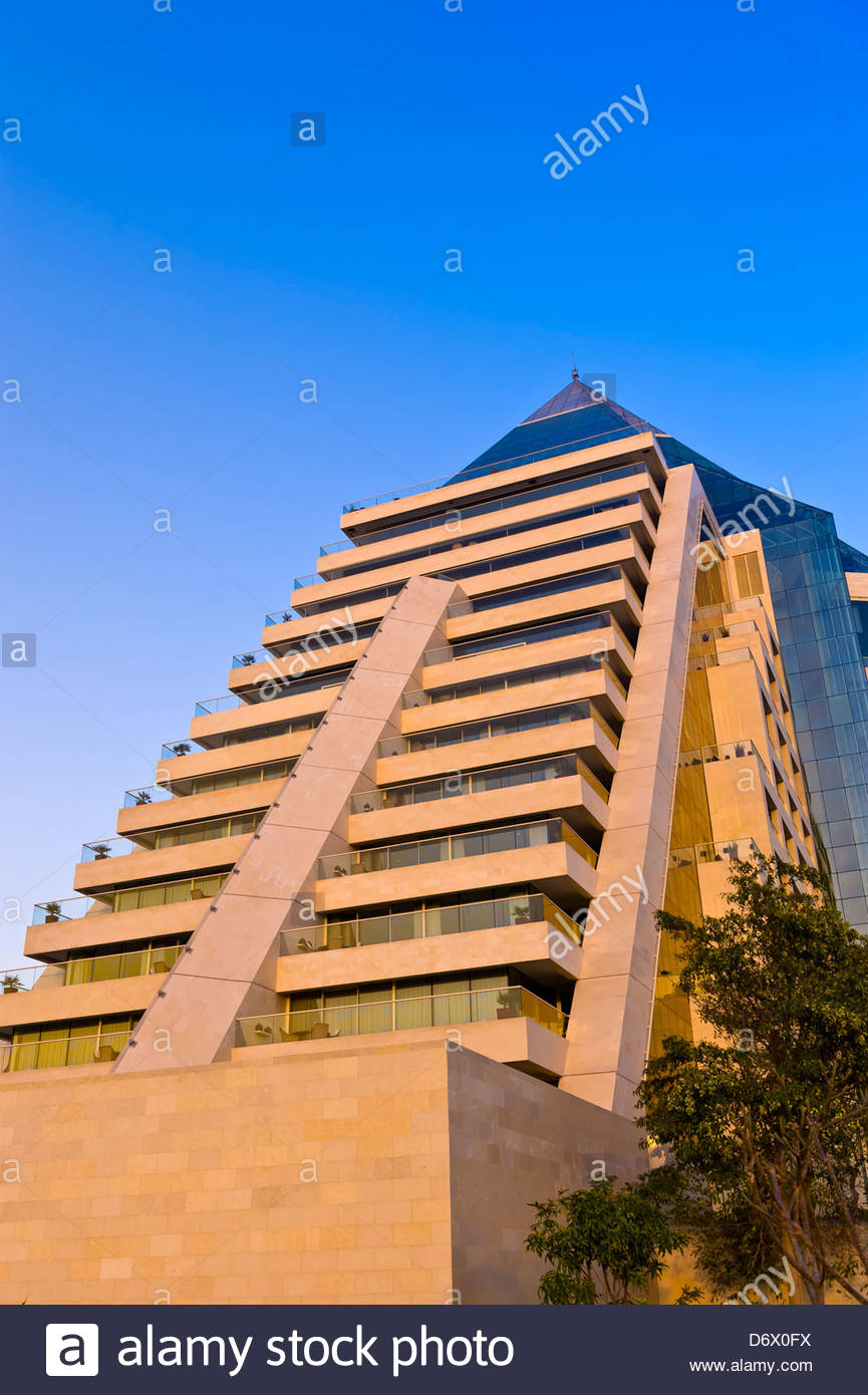 Raffles Hotel Dubai High Resolution Stock Photography and Images - Alamy