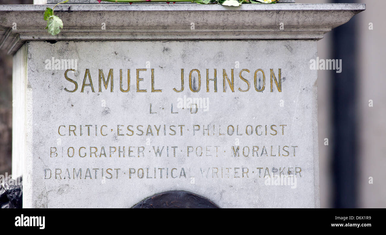 Samuel Johnson Doctor Dr essayist statue London Stock Photo - Alamy