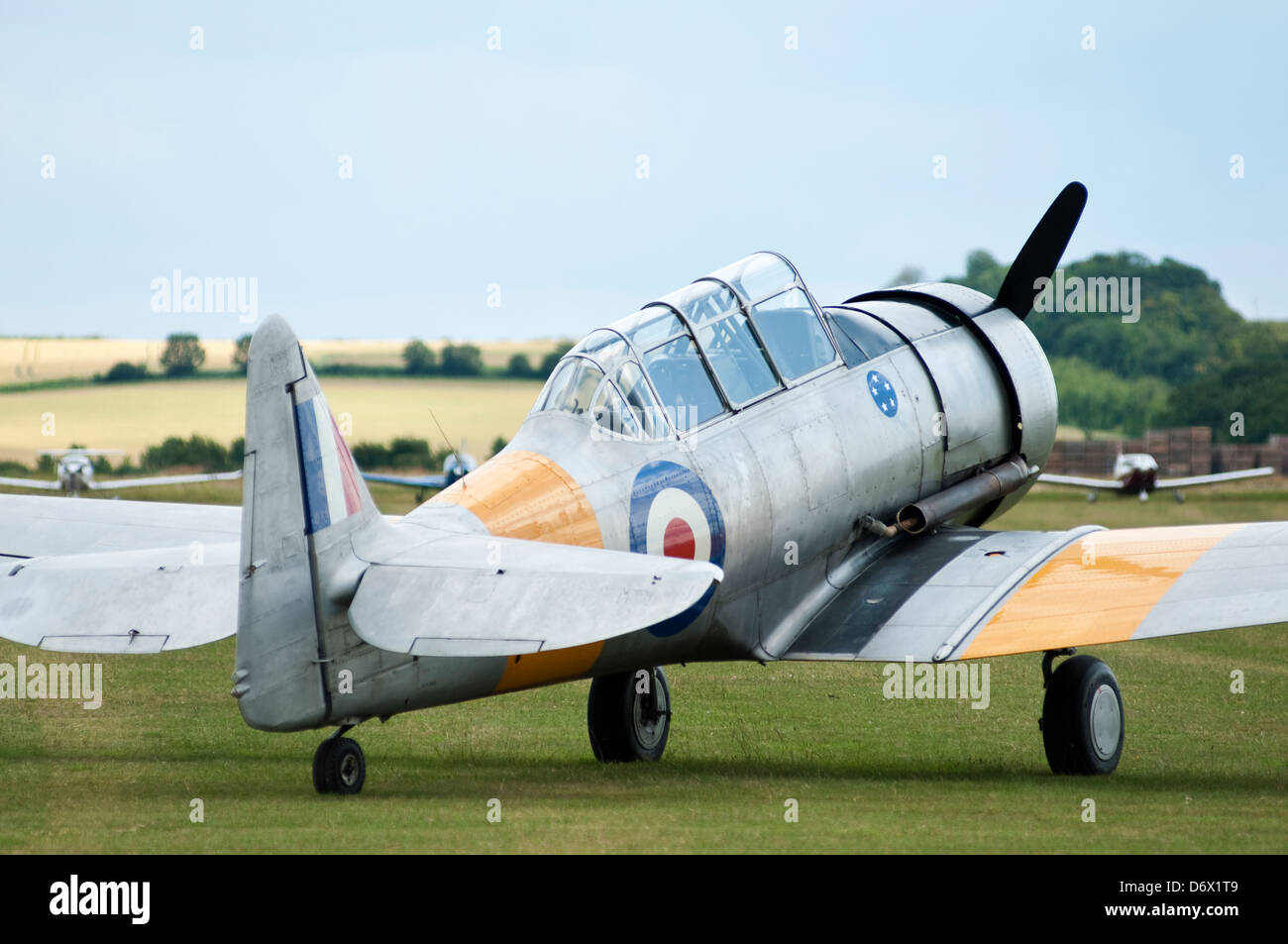 Raf plane 1950s hi-res stock photography and images - Alamy