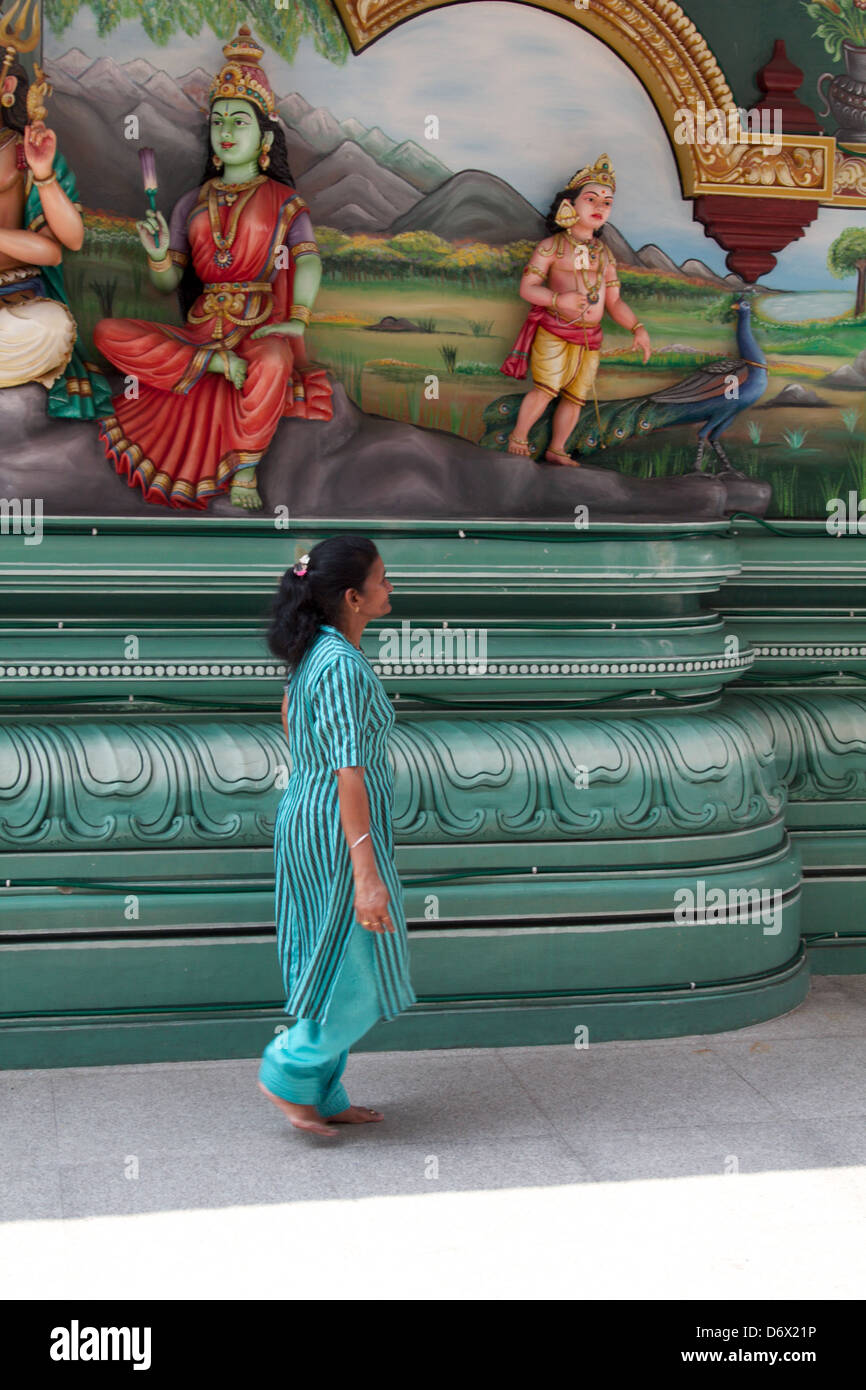 A woman in an hindu temple Stock Photo - Alamy