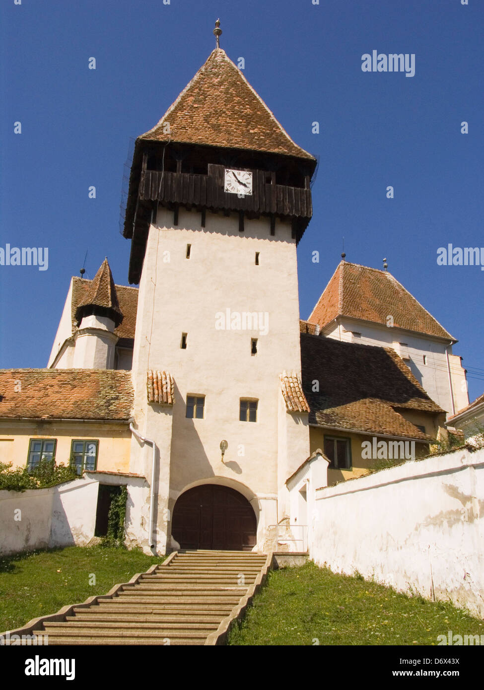 Traditional romanian churches hi-res stock photography and images - Alamy