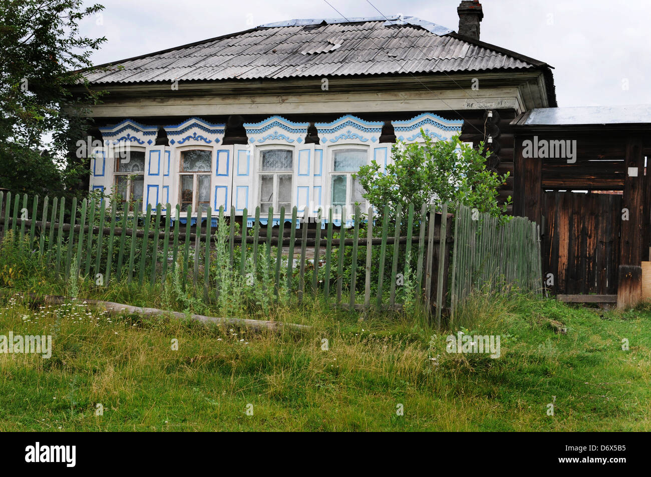 Disused house hi-res stock photography and images - Alamy