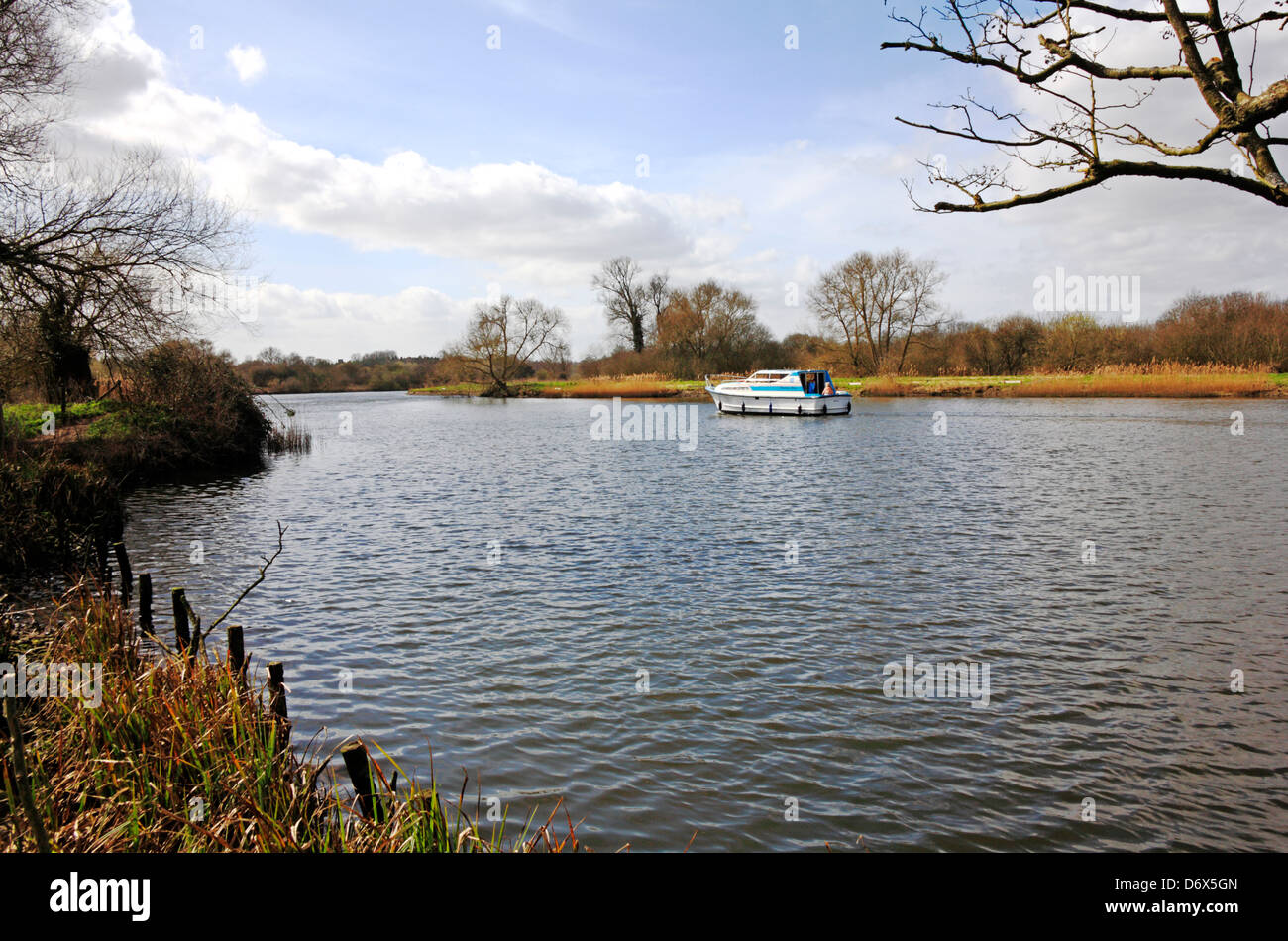 A view of a cruiser on the River Yare on the Norfolk Broads at ...