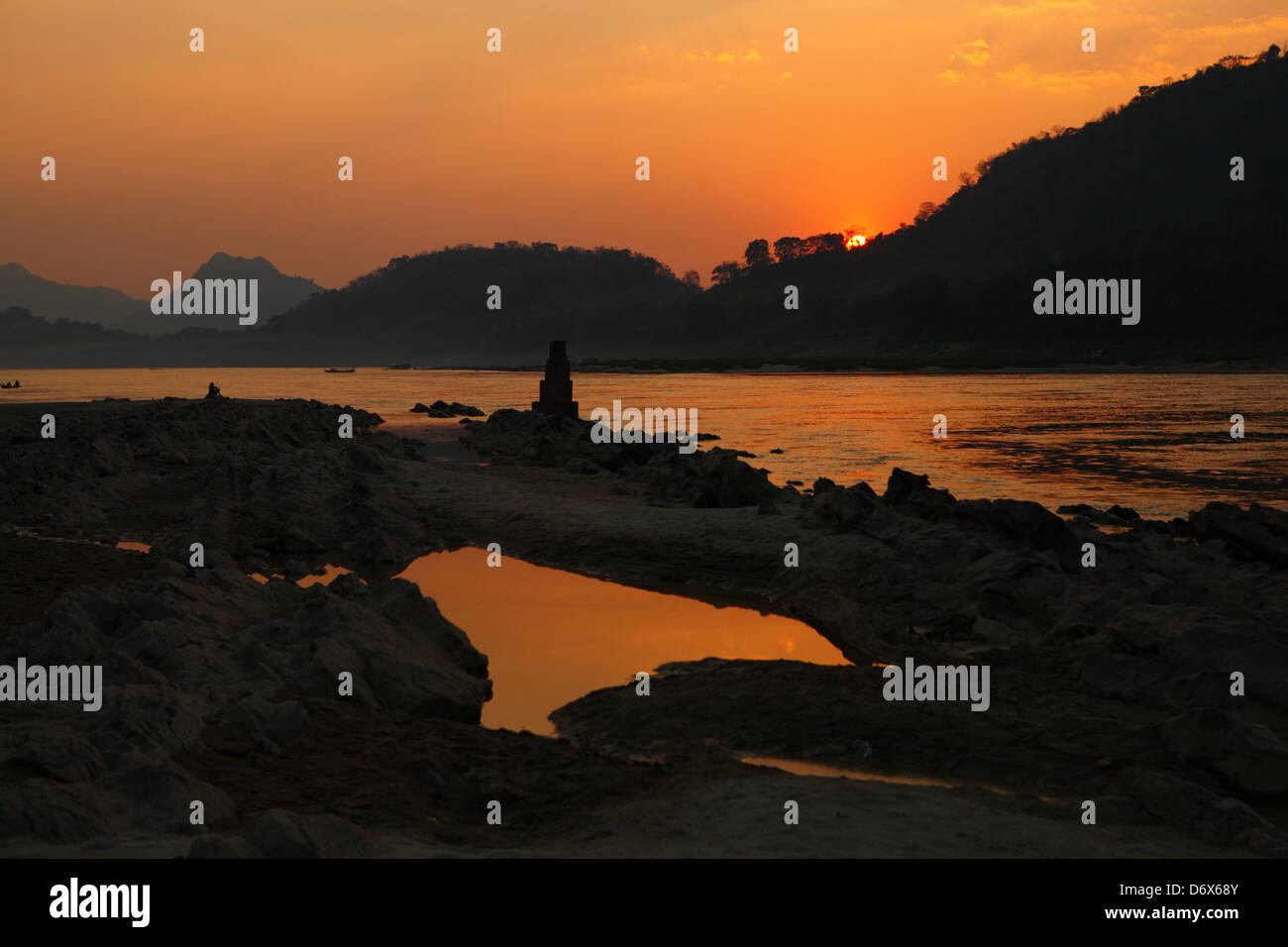 beautiful sunset laos mekong Stock Photo - Alamy