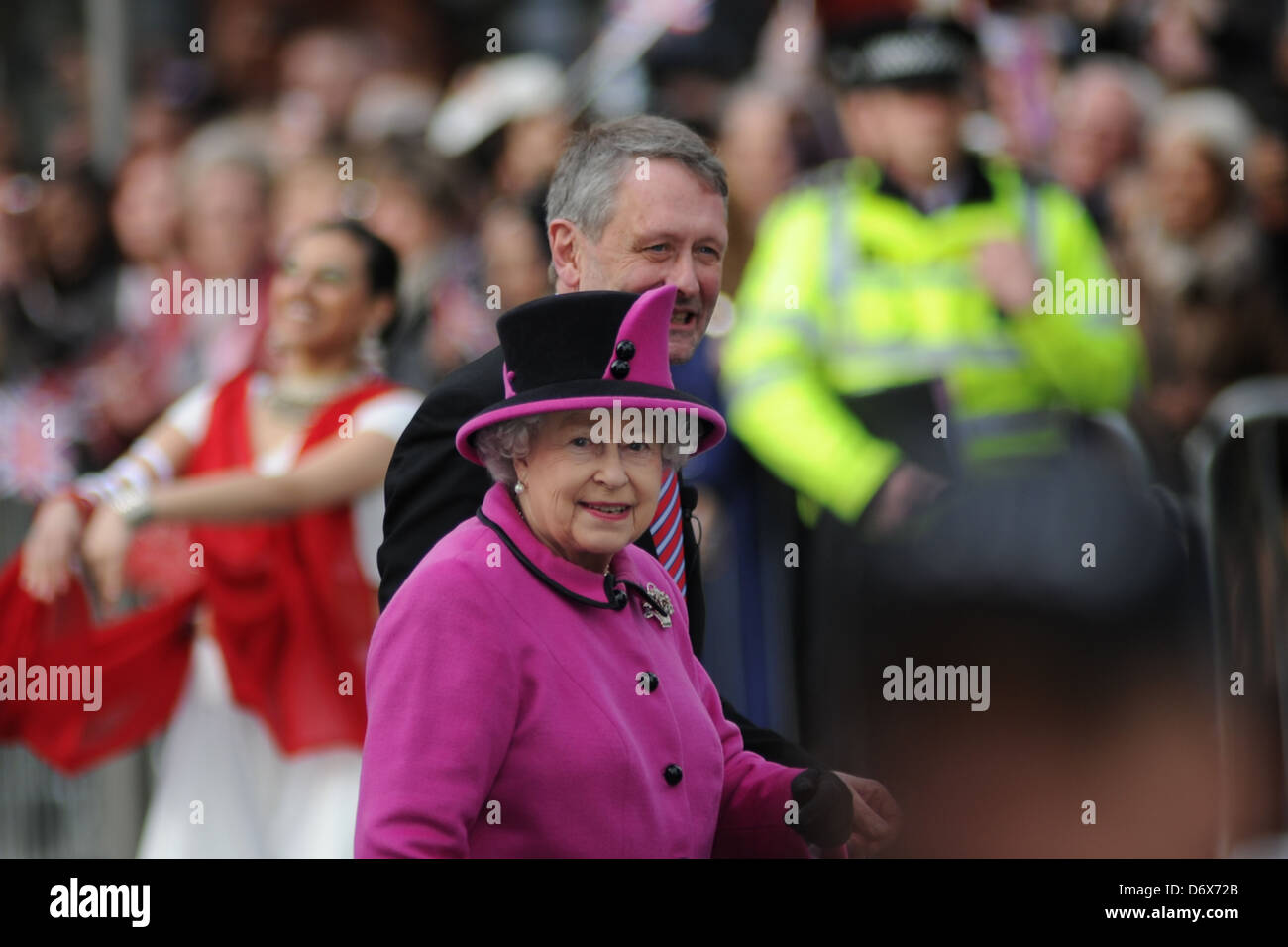 Hrh queen elizabeth ii hi-res stock photography and images - Alamy
