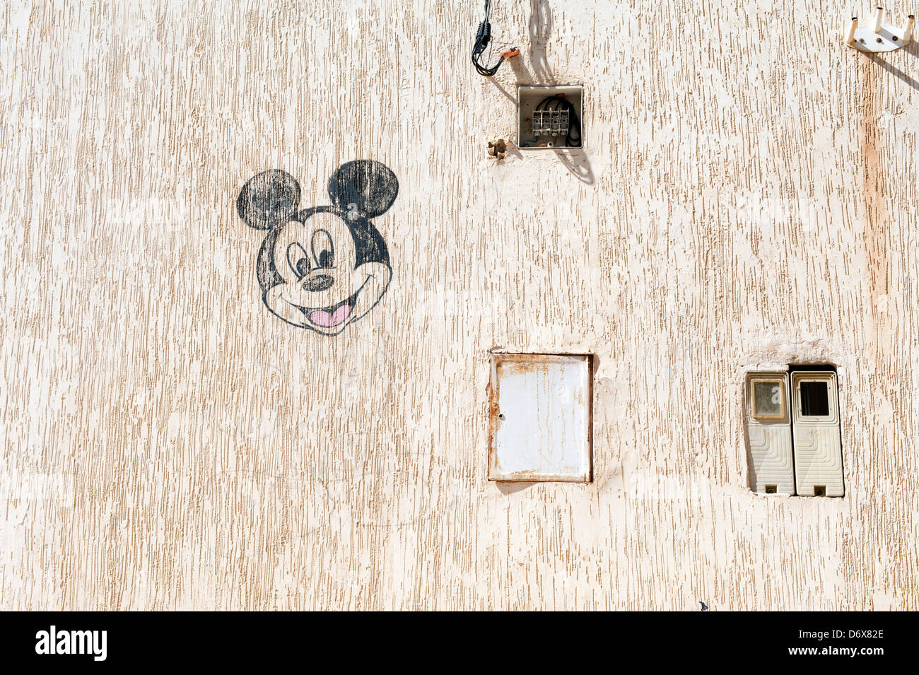Mickey mouse drawing hi-res stock photography and images - Alamy