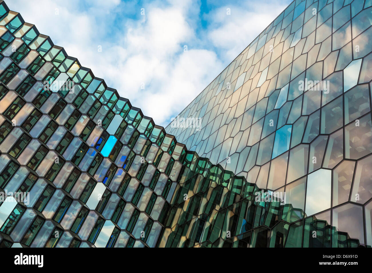 Crystalline facade hi-res stock photography and images - Alamy