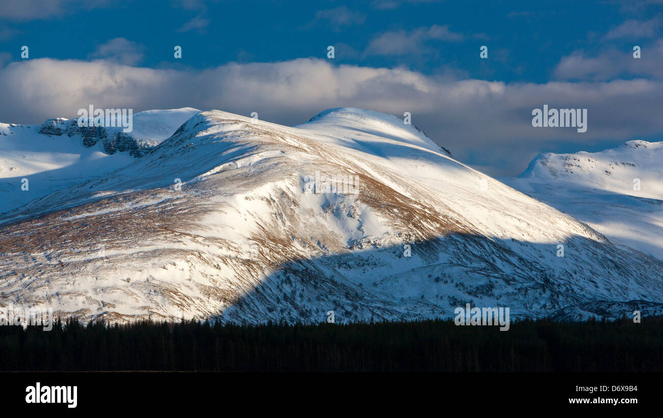 Ben Nevis range, seen from Caol and Mallaig Ward, Highland, Scotland ...