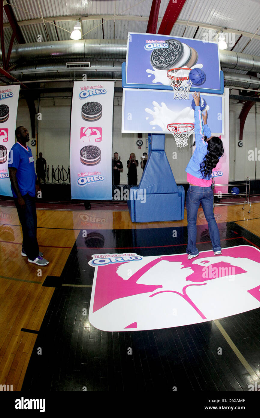 Shaquille O'Neal and Venus Williams help launch the Triple Double Oreo ...