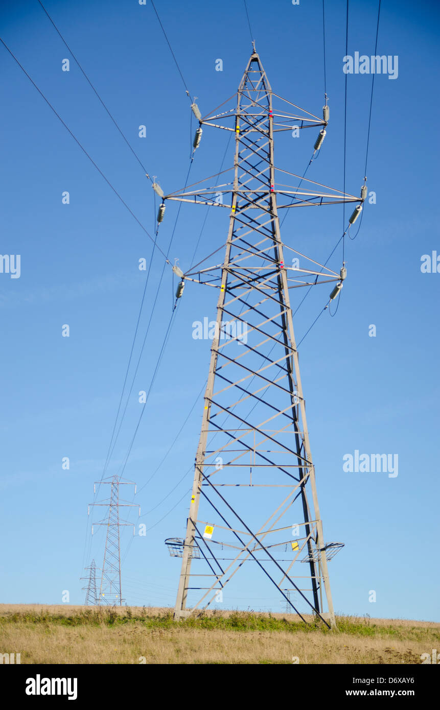 Overhead pylon hi-res stock photography and images - Alamy