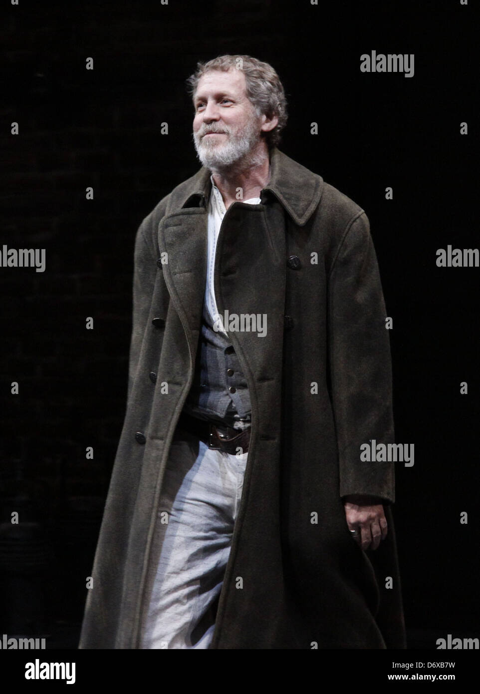 Stephen Spinella Opening night curtain call for 'An Iliad' at the New ...