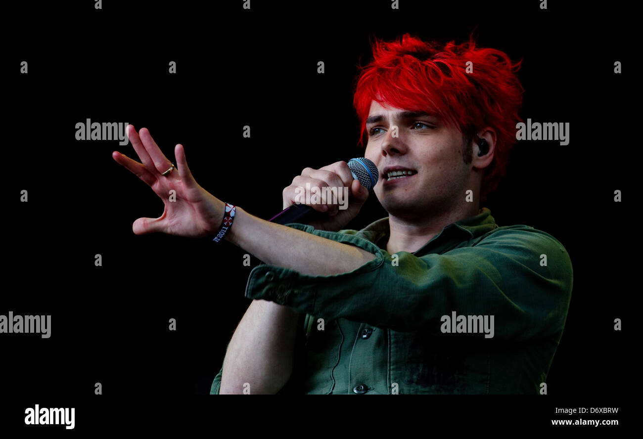 My chemical romance hi-res stock photography and images - Alamy