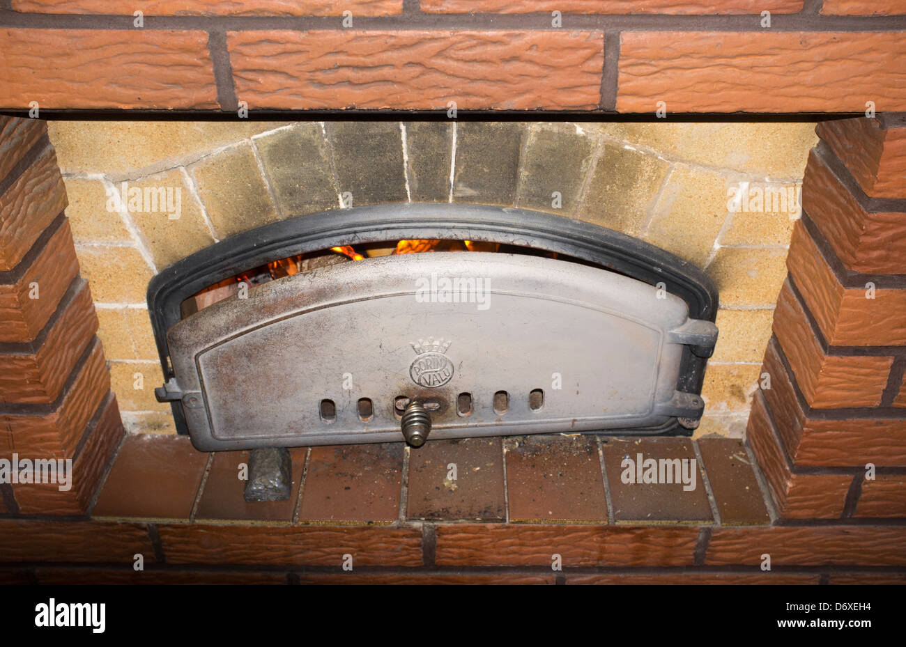 Half closed lid hi-res stock photography and images - Alamy