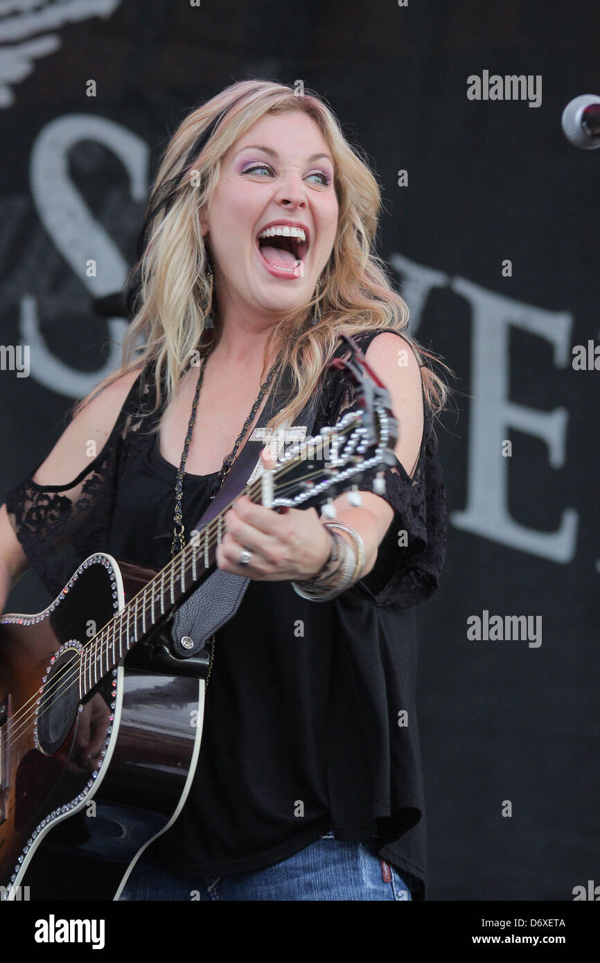 Sunny Sweeney performs during the H2O Tour 2 at the Cruzan Amphitheatre ...