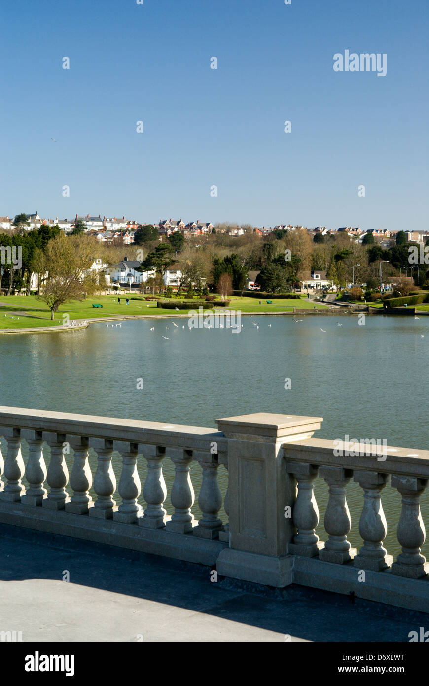 Lake park cold knap barry hi-res stock photography and images - Alamy