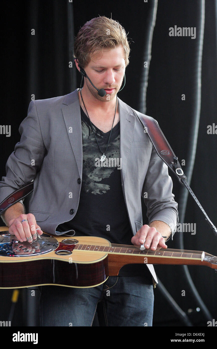 Edens Edge performs during the H2O Tour 2 at the Cruzan Amphitheatre ...
