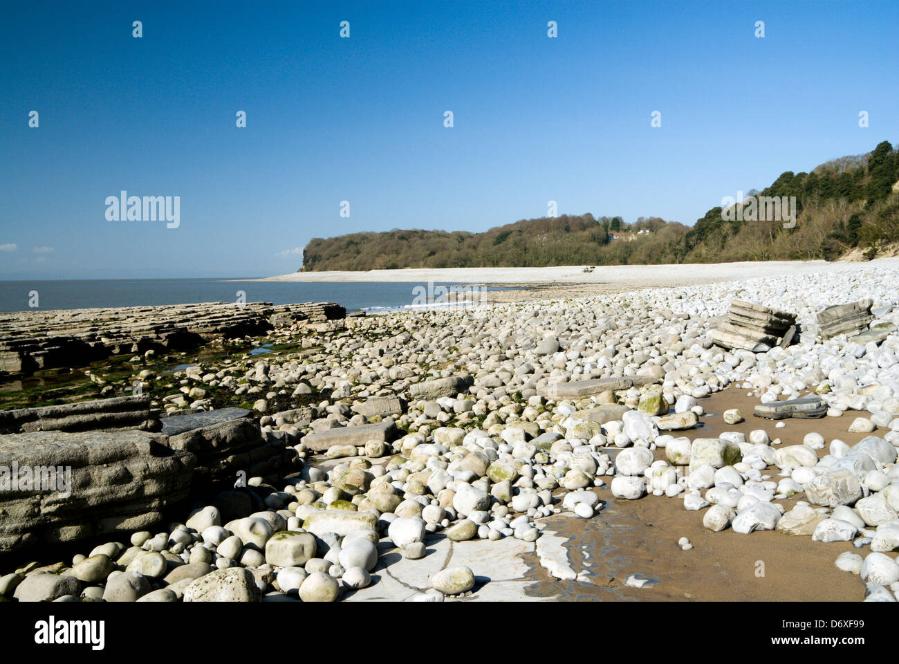 cold knap beach looking towards porthkerry, barry, vale of glamoergan ...