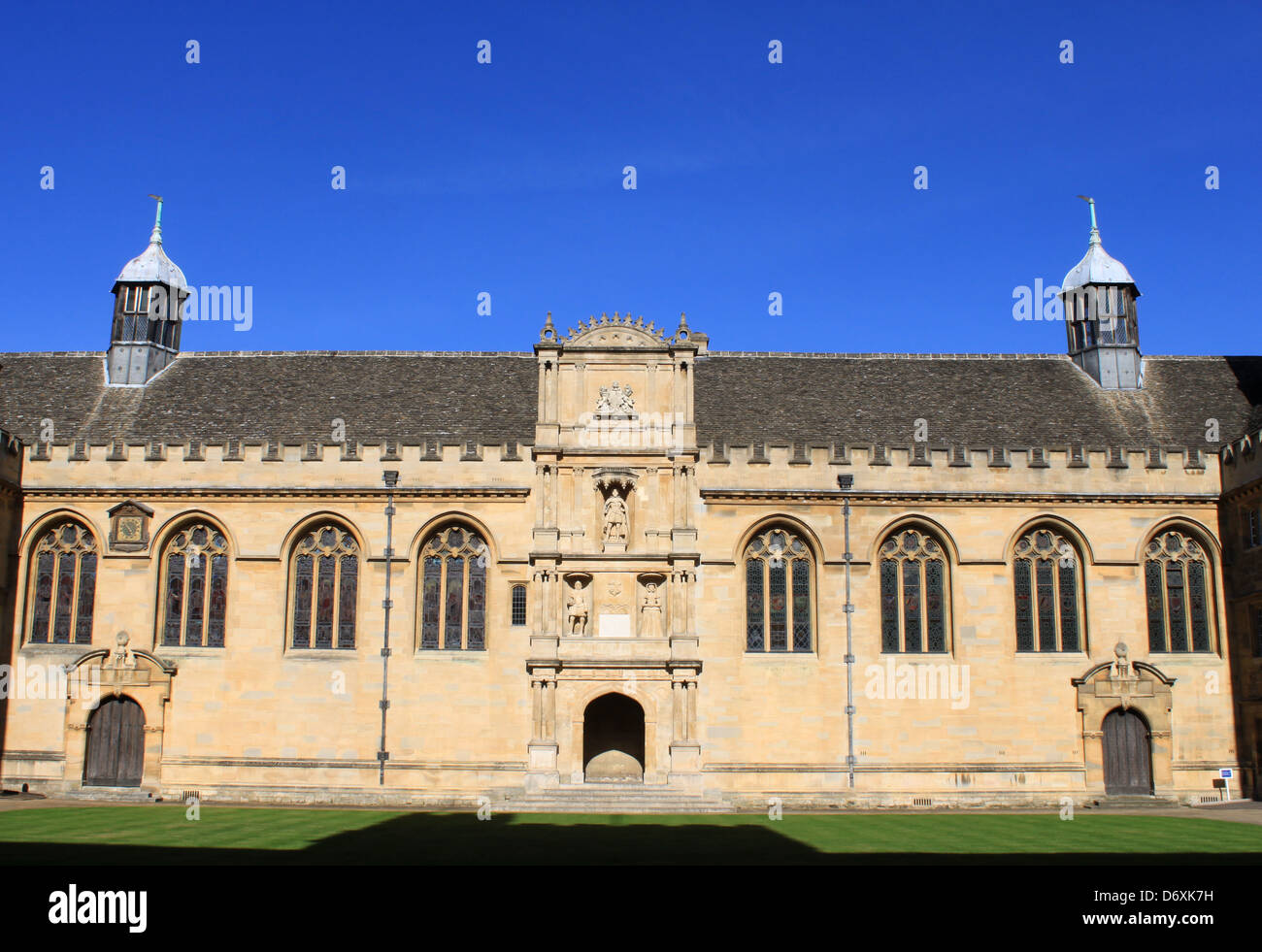 View inside the main quadrangle of Wadham College, Oxford University ...