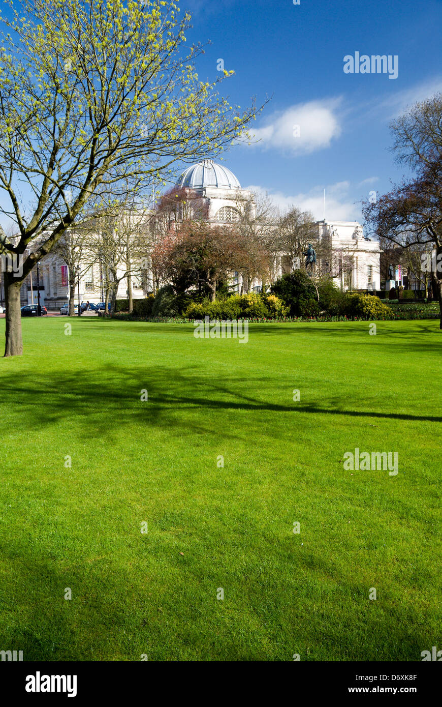 Gorsedd Gardens Cathays Park High Resolution Stock Photography and ...