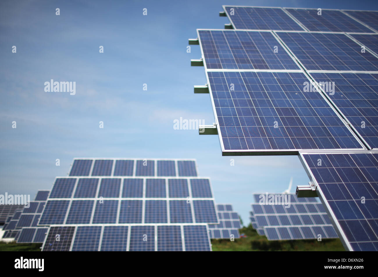 Solar tracking systems hi-res stock photography and images - Alamy