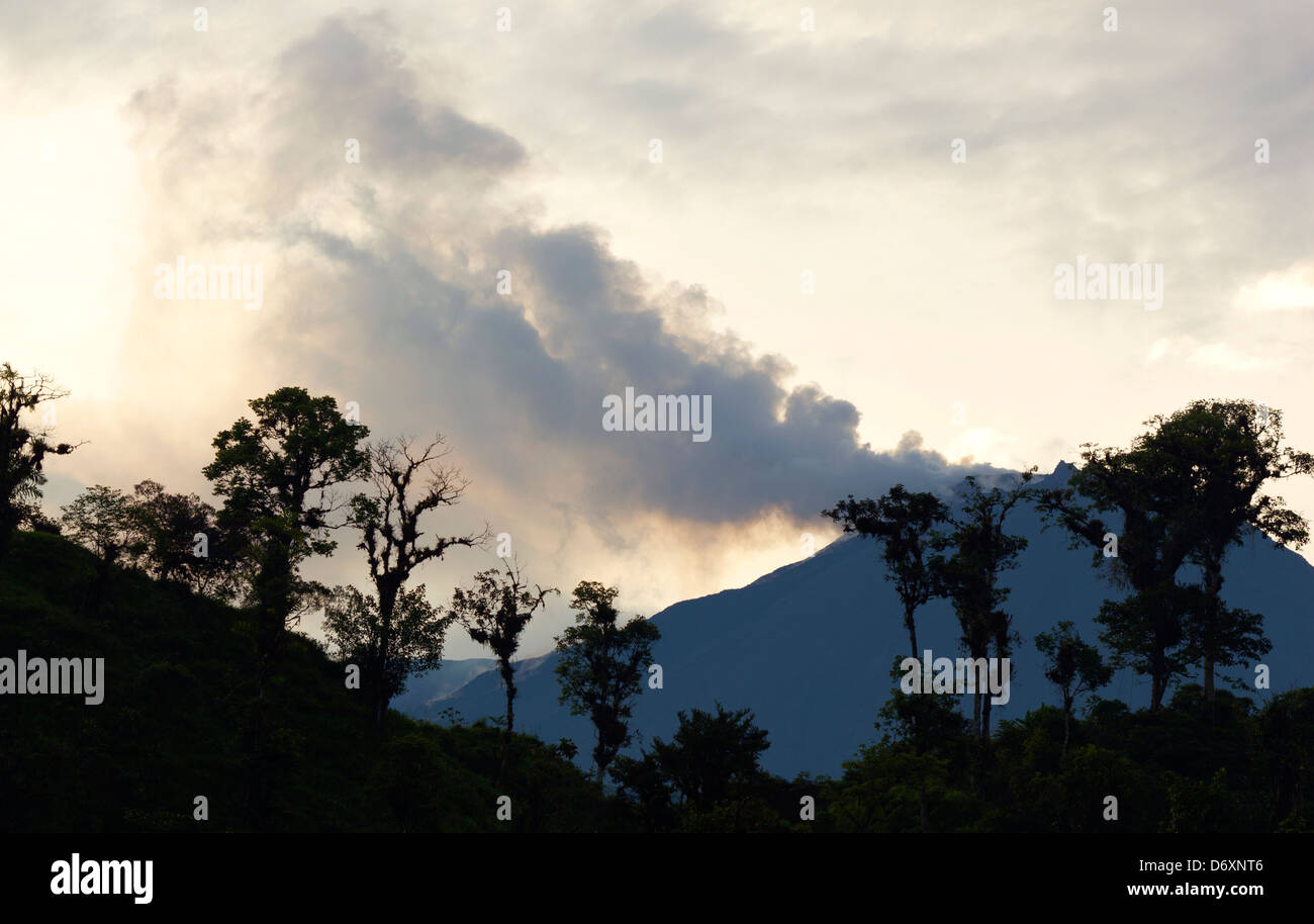 Reventador volcano hi-res stock photography and images - Alamy