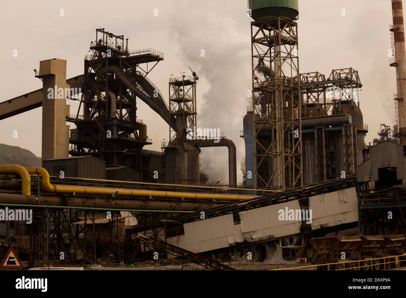 Steel factory industry Stock Photo - Alamy