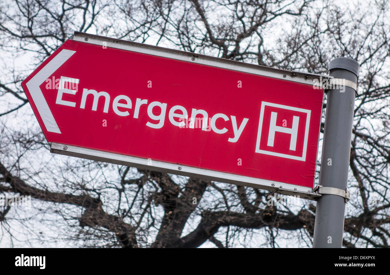 Hospital Emergency Sign Stock Photo - Alamy