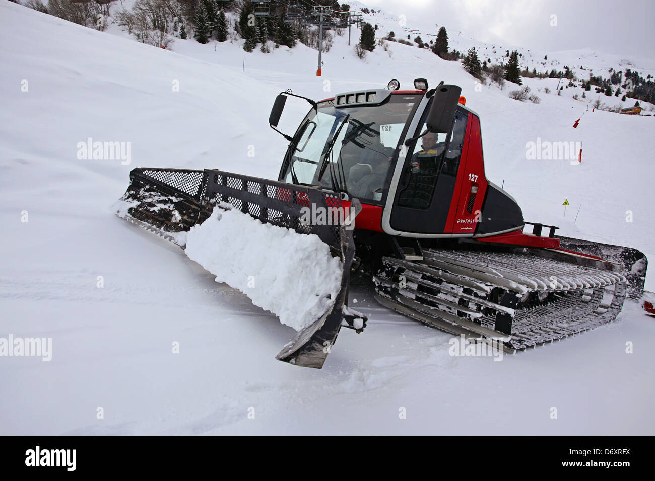 Ski snow plow hi-res stock photography and images - Alamy