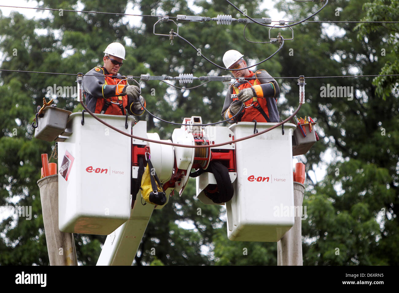 Handewitt, Germany, working on the electricity grid Stock Photo - Alamy