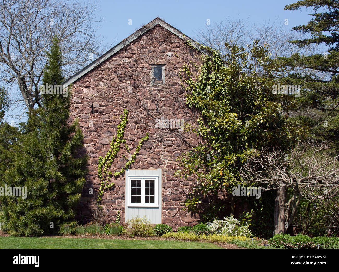 Historic stone barn hi-res stock photography and images - Alamy