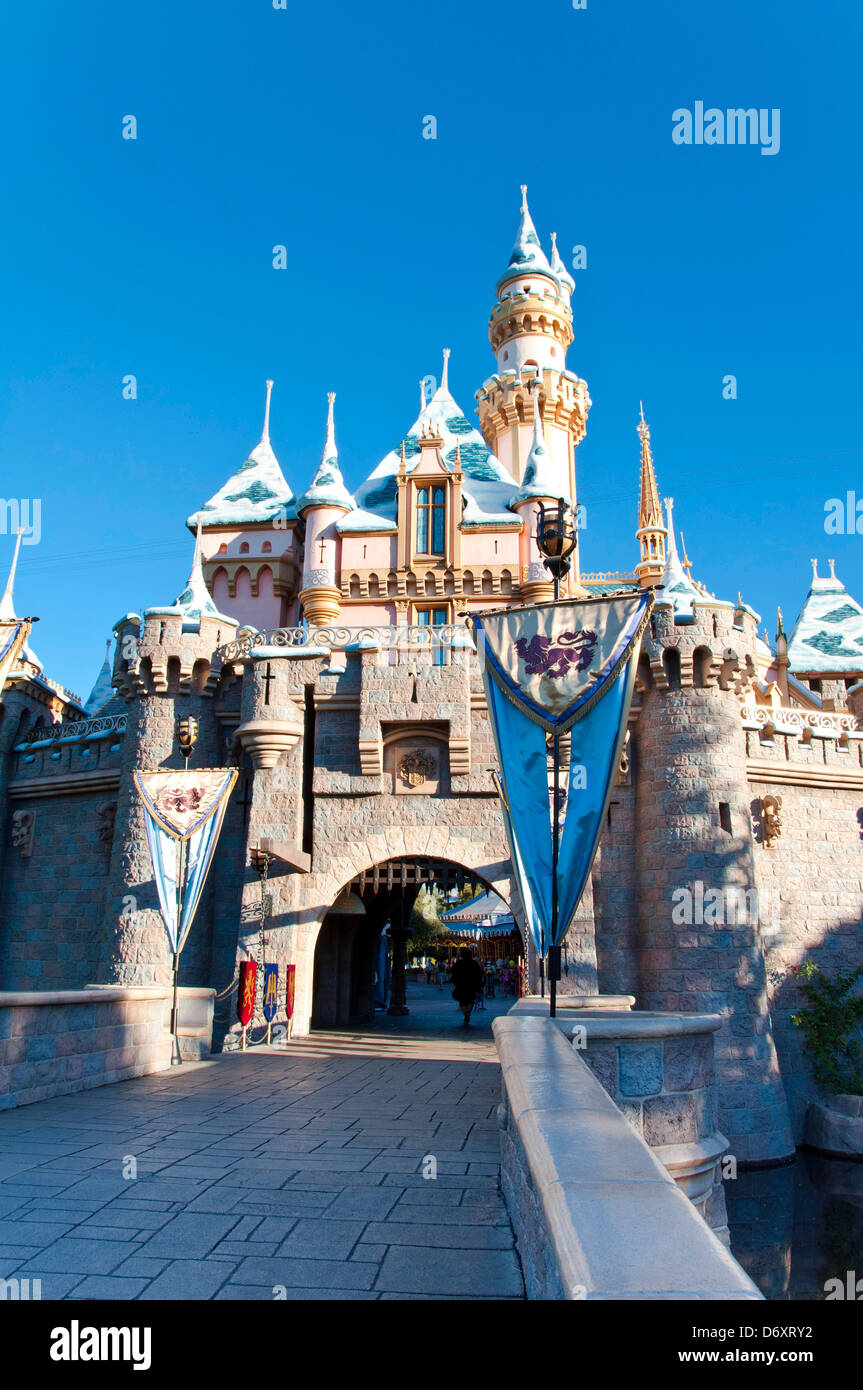 Castle at Disneyland Amusement Park, California USA Stock Photo - Alamy
