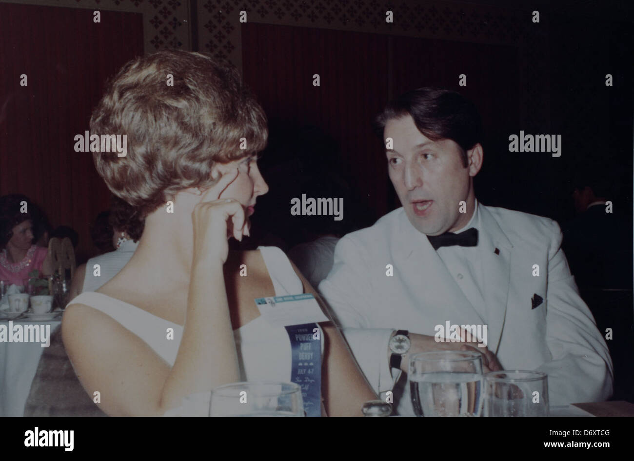 A photograph of the attendees at the Powder Puff Derby, an all-female ...