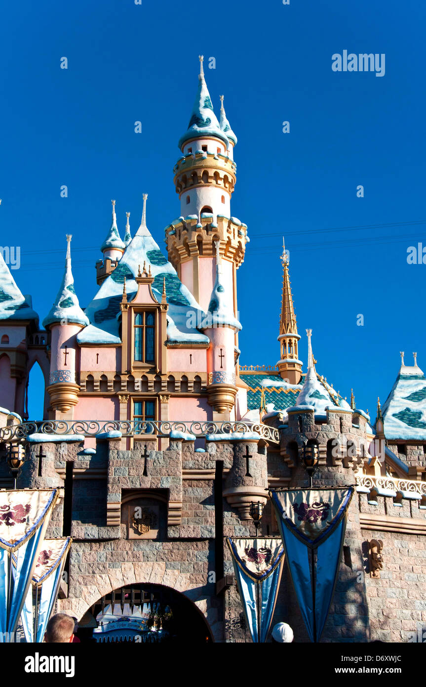 Castle at Disneyland Amusement Park, California USA Stock Photo - Alamy