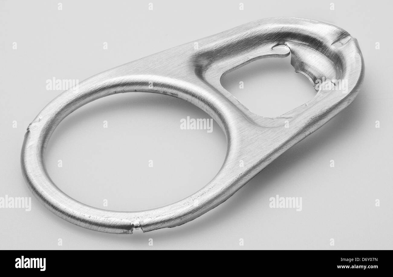 Close up aluminum easy open end isolated on white Stock Photo - Alamy