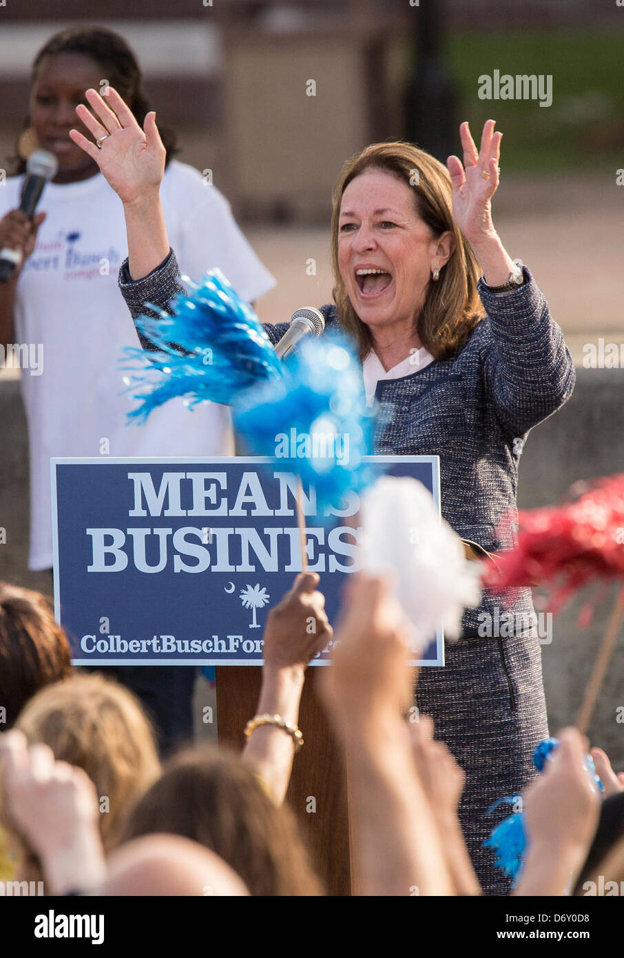 Campaigns cheering crowd hi-res stock photography and images - Alamy