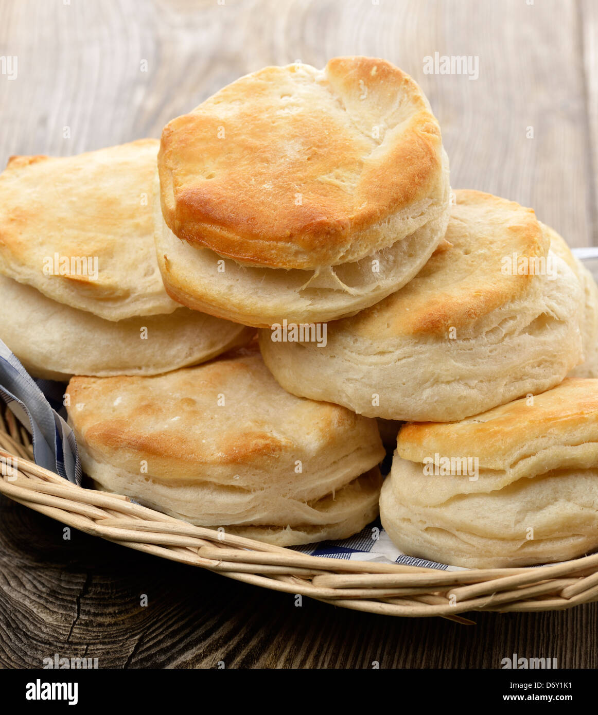 Biscuits in a basket hi-res stock photography and images - Alamy