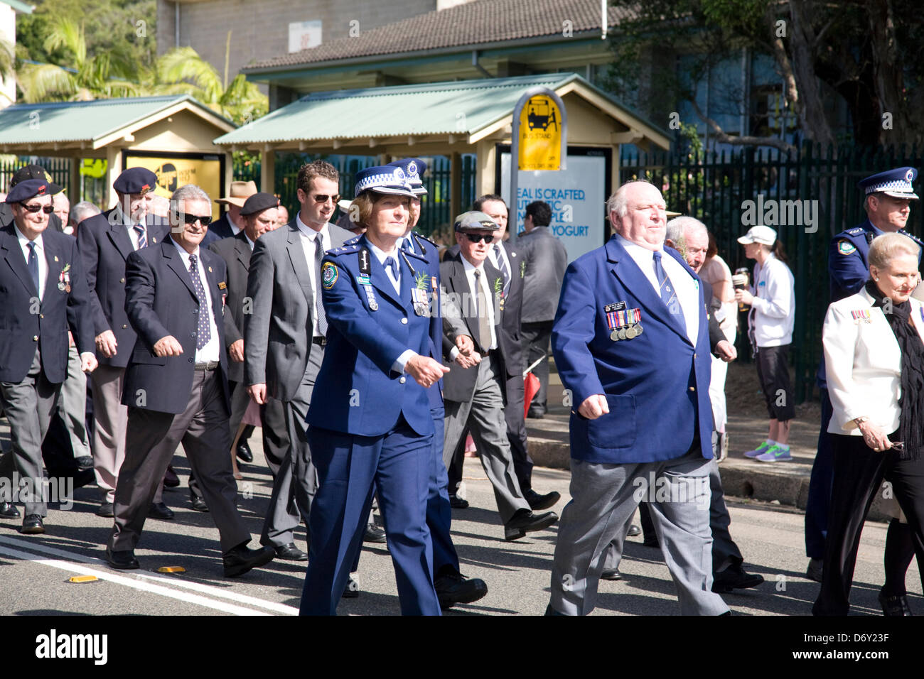 Sydney female police officer hi-res stock photography and images - Alamy