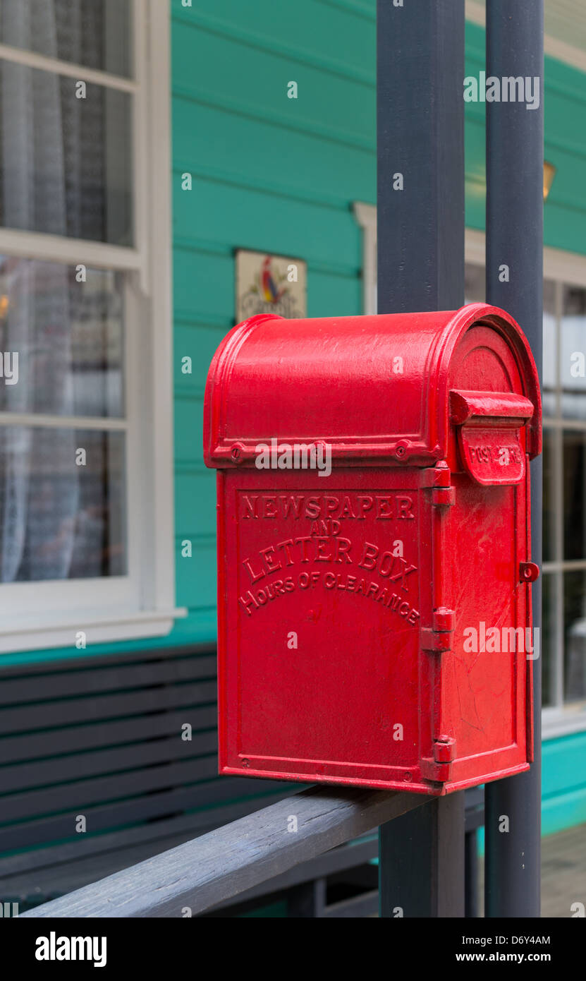Old style letter box hi-res stock photography and images - Alamy